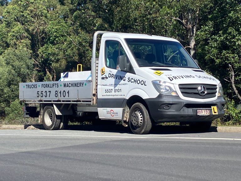 LR Licences Sunshine Coast | Light Rigid Vehicle Training